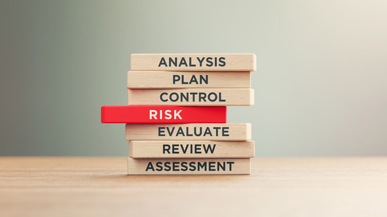 Awareness at the point of risk: How to use context and timeliness to ...